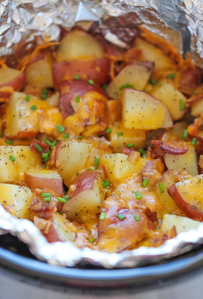 How To Make Cheesy Bacon Potatoes Using A Slow Cooker