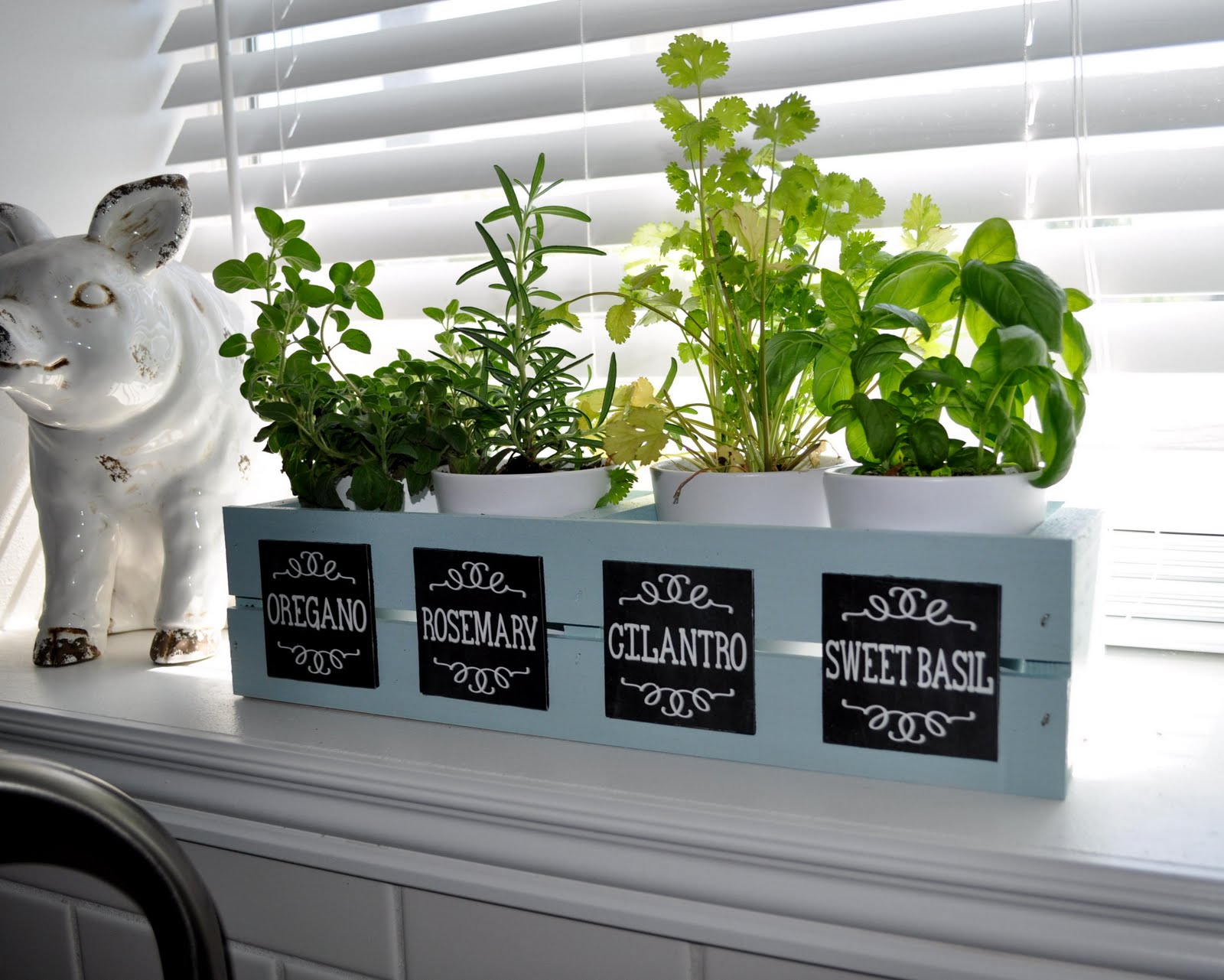 12 lovely indoor herb gardens that will be the perfect addition to your ...