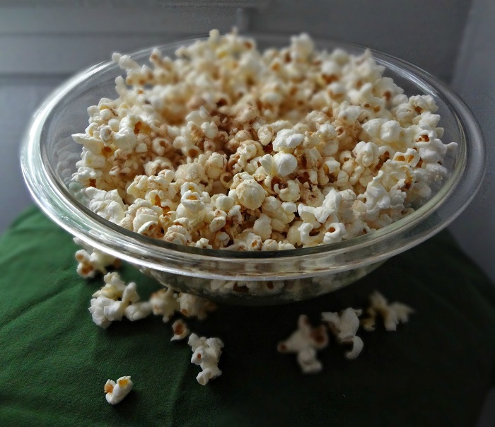 10 Gourmet Popcorn Recipes Made In 5 Minutes Or Less
