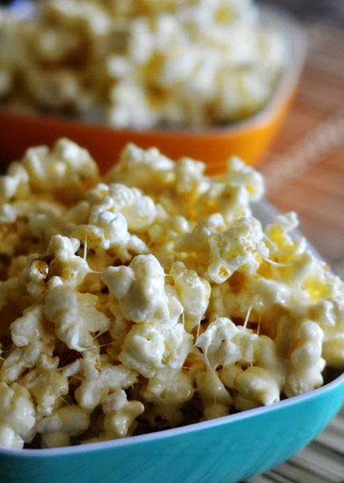 10 Gourmet Popcorn Recipes Made In 5 Minutes Or Less