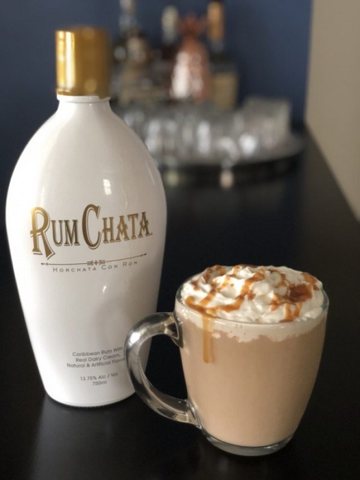 People who enjoy Rumchata will love this DIY boozy chai milkshake all ...
