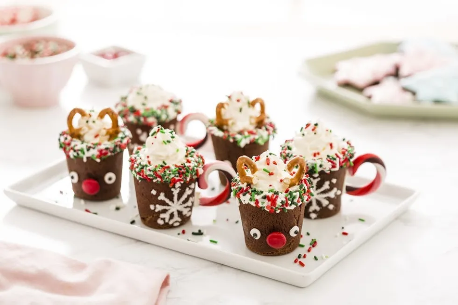 75 Insanely easy holiday cookie recipes that we’ve tried