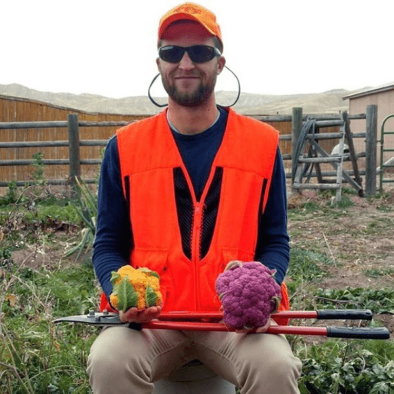 30 hilarious photos of vegan hunters with their 'prey'