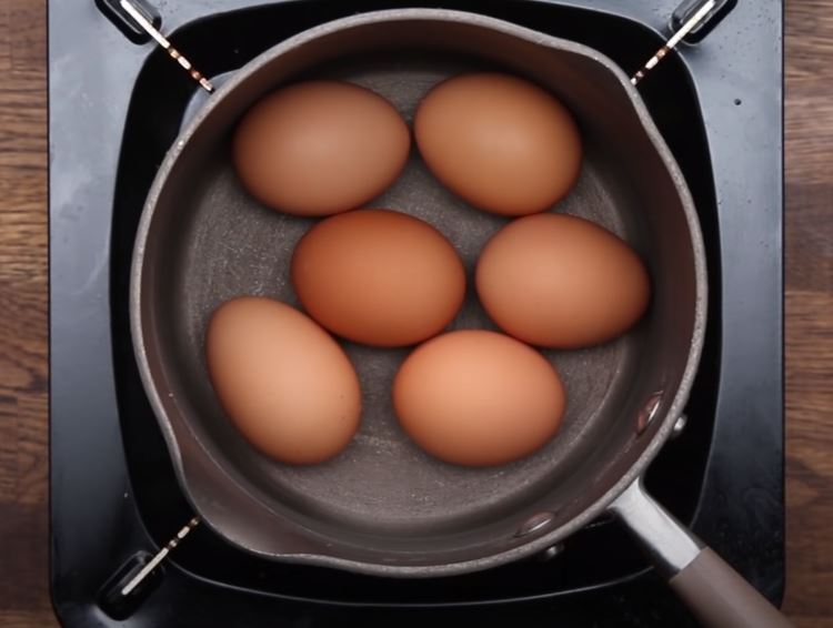 Chef Give Tips On How To Cook The Perfect Eggs