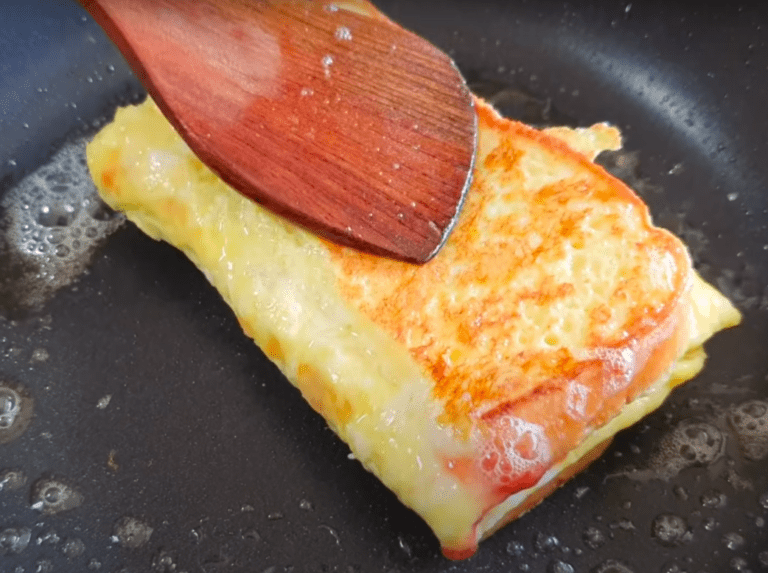 One Pan Egg Toast Is A Delicious Start To The Day