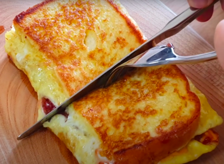 One Pan Egg Toast Is A Delicious Start To The Day