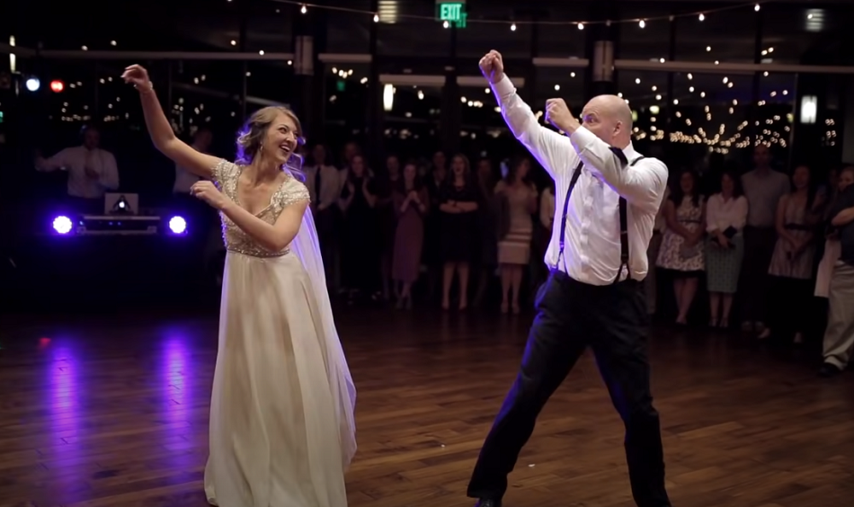 Dad and bride shock wedding guests with best father-daughter dance ...