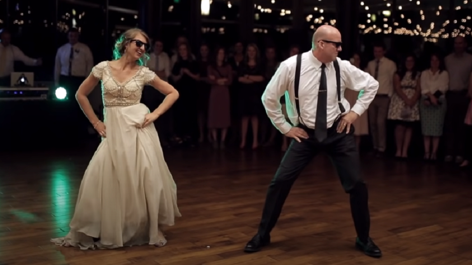 Dad and bride shock wedding guests with best father-daughter dance ...
