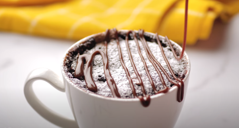 This 1-minute mug cake will cure all your chocolate cravings