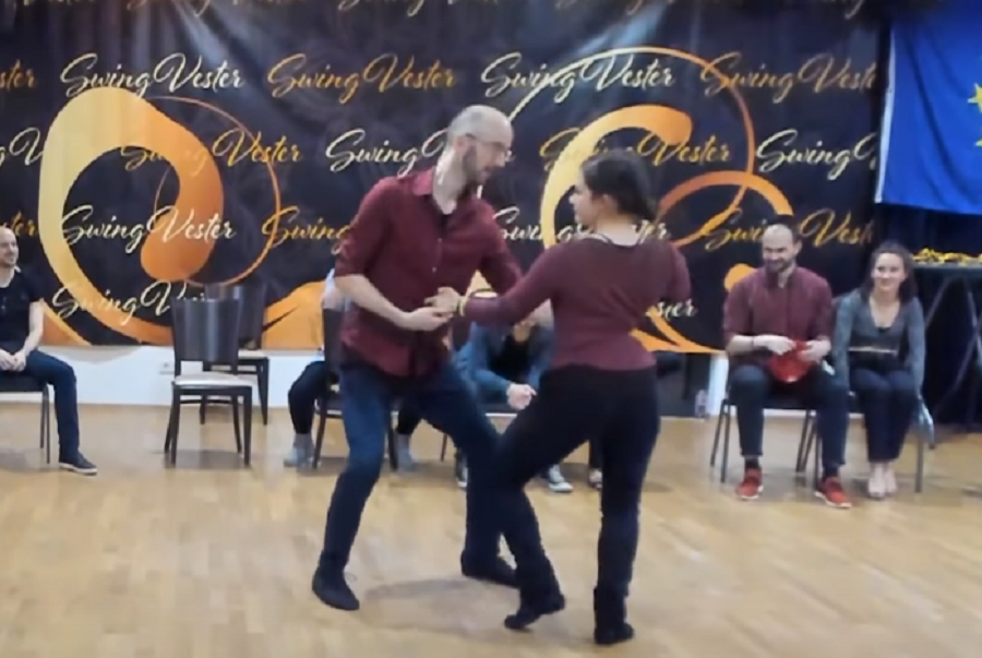 Room fills with laughter when couple dances to “Bare Necessities”