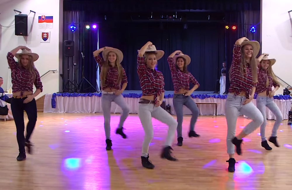 6 Cowgirls take over dance floor with slickest country moves