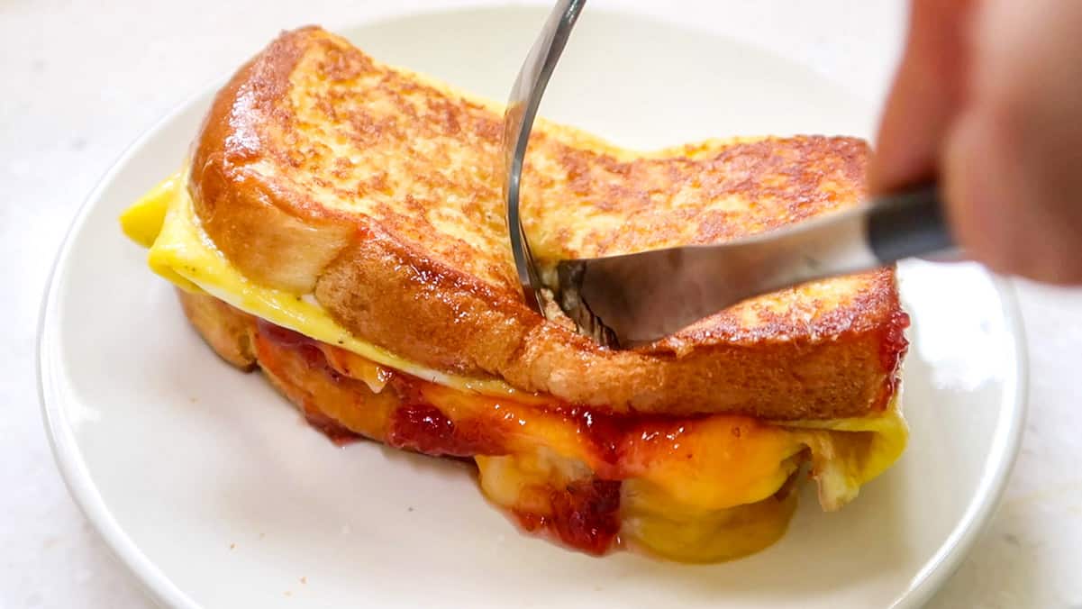 Upgrade your breakfast with easy ‘one-pan egg toast’