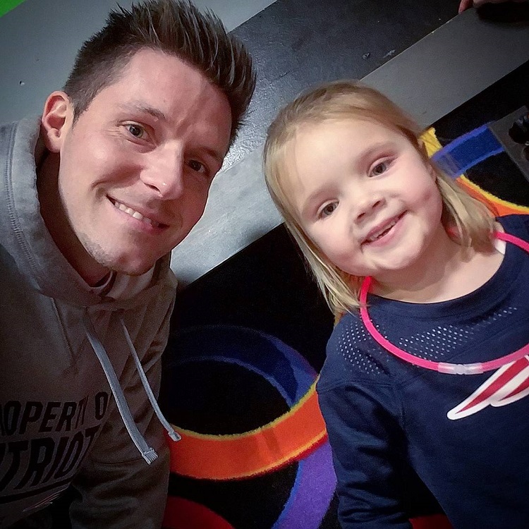 Toddler declares she is no longer talking to Mimi