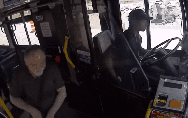 Bus driver grabs elderly blind man not knowing he’s being filmed