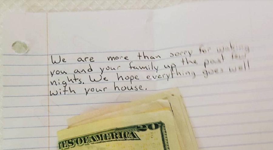 Mom finds note slipped under hotel door after confronting loud teens