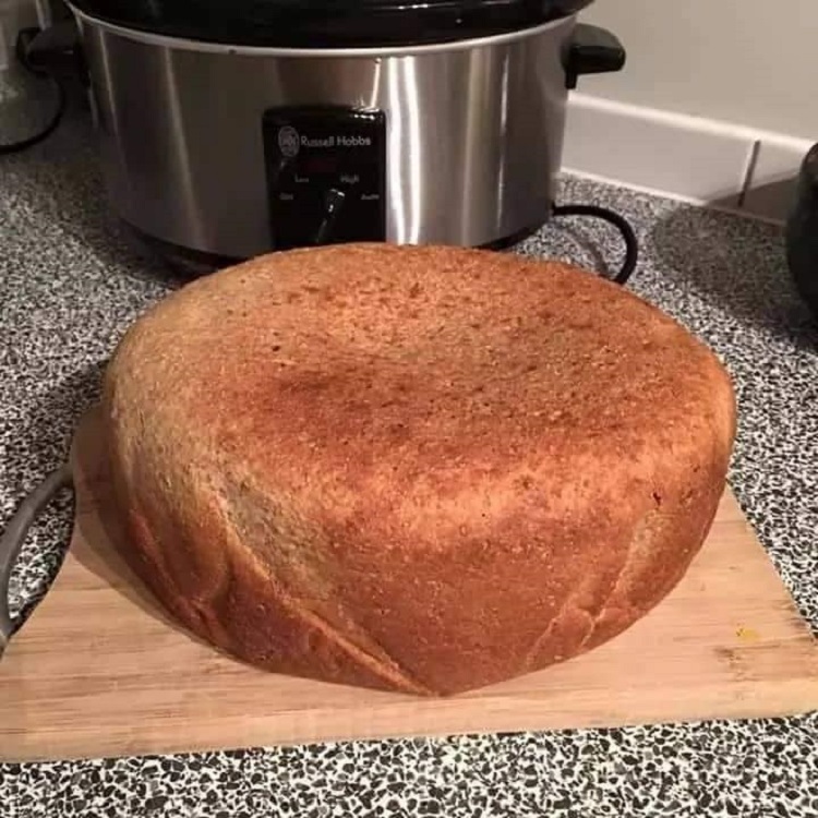 Viral slow cooker bread recipe that costs almost nothing to make