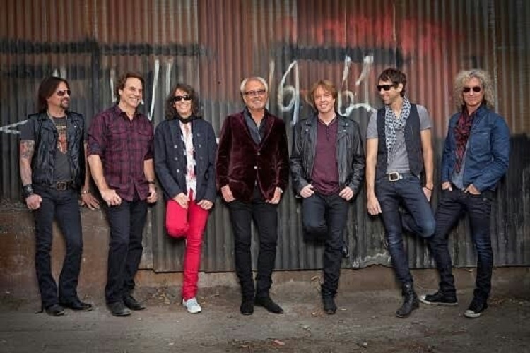 Foreigner reunites for magical live rendition of “I Want To Know What ...