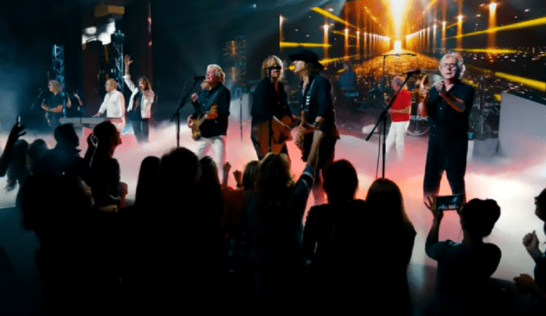 Foreigner reunites for magical live rendition of “I Want To Know What ...