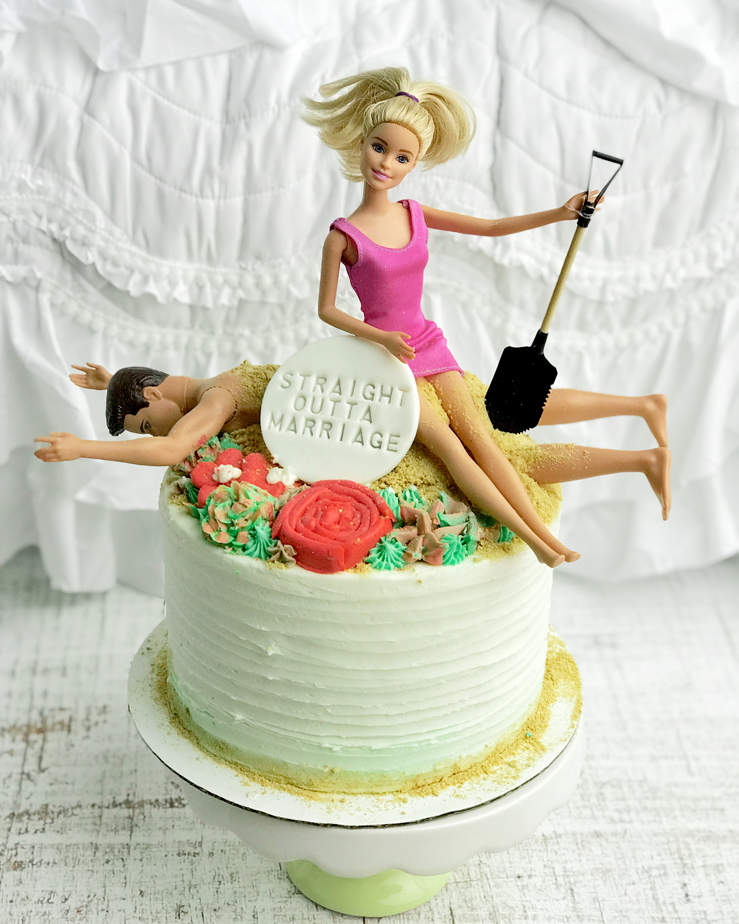 12 Divorce cakes that left people with plenty to talk about