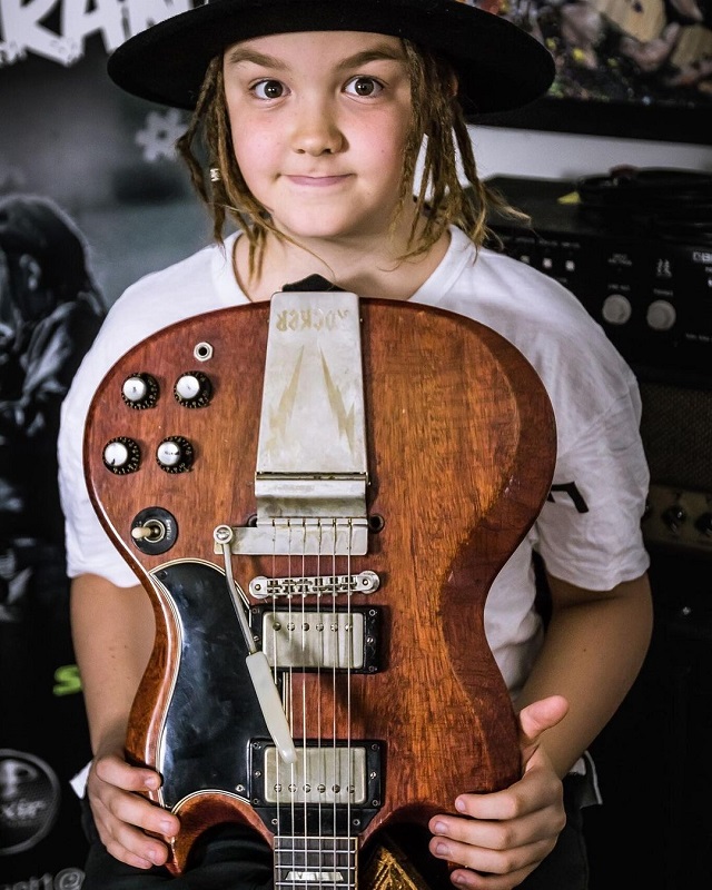 9-year-old electrifies world with flawless guitar performance of ...
