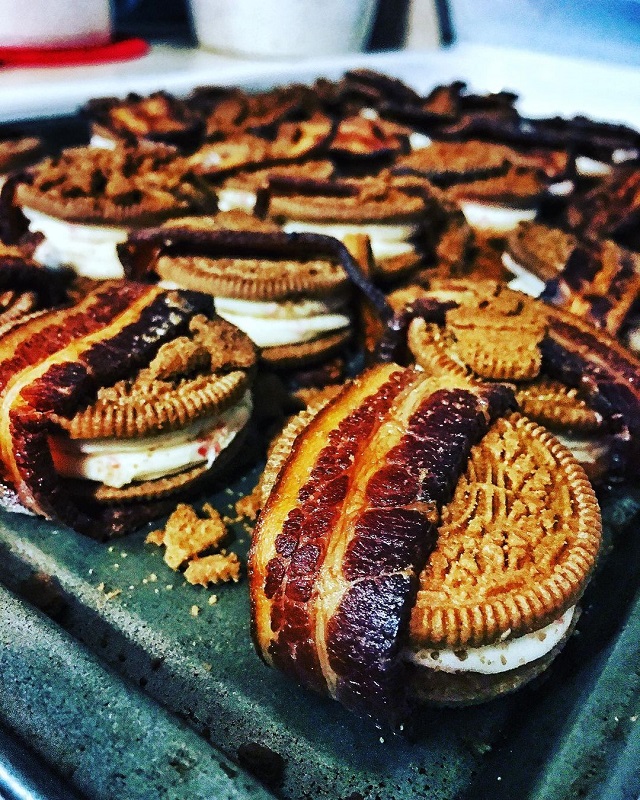 Bacon-wrapped Oreos are exactly what your taste buds need