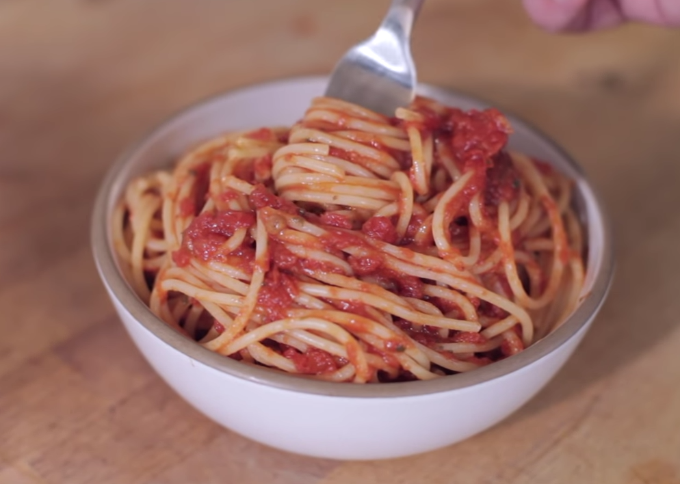 35 Common Cooking Mistakes Most People Make