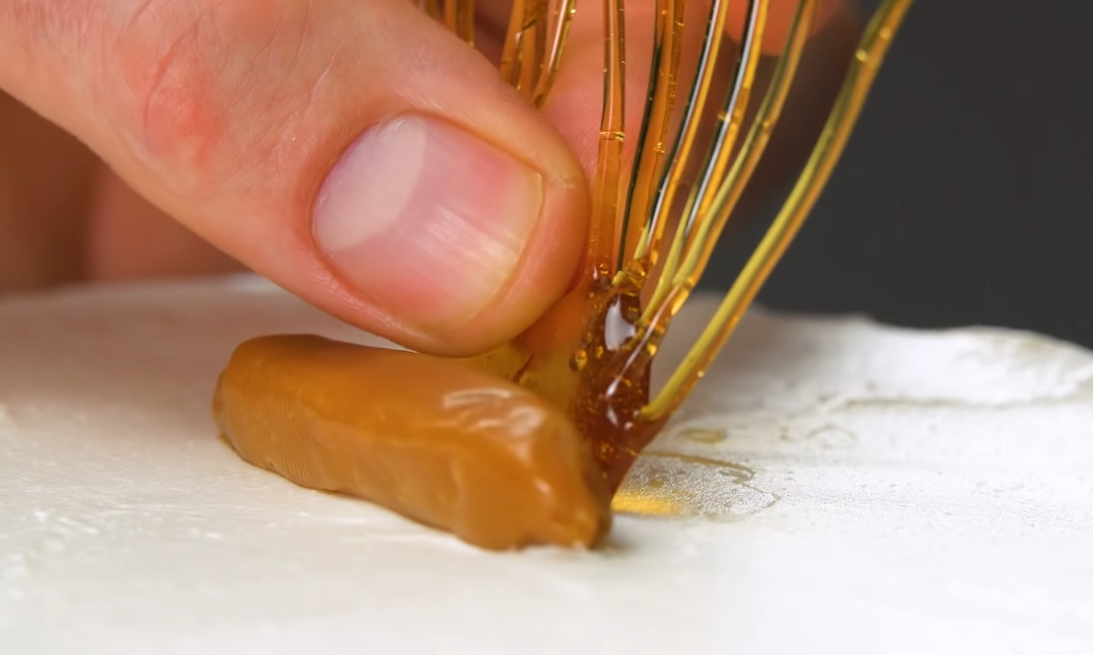 Dip a comb in caramel for a fancy trick that’ll seriously impress ...