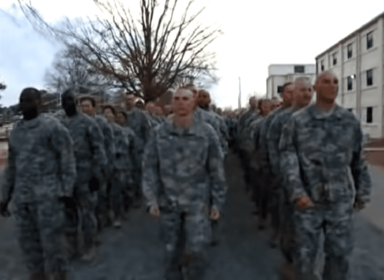 Soldiers break into hilarious line dance during drill