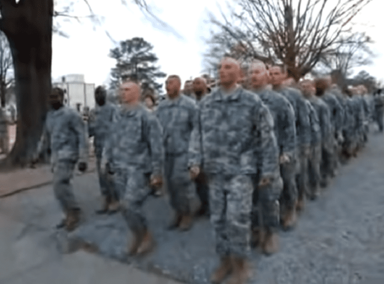 Soldiers break into hilarious line dance during drill