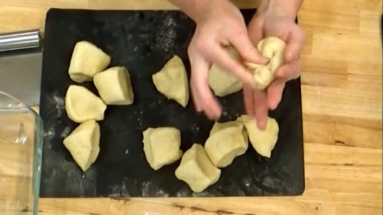 Mom says her down-home country dinner roll recipe is the ‘best you’re ...
