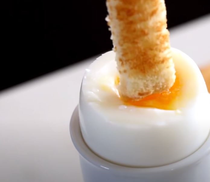 Easy Method For The Perfect Soft-Boiled Egg Every Time