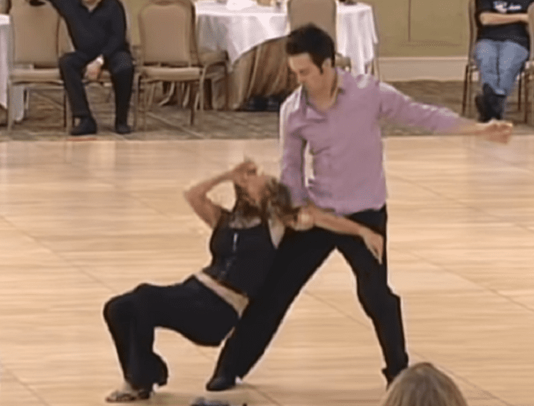 Couple heats up the dance floor with sexy moves