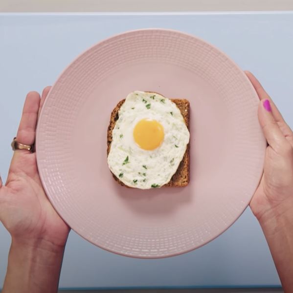 Brilliant Egg Tips And Tricks That’ll Come In Handy At Breakfast Time
