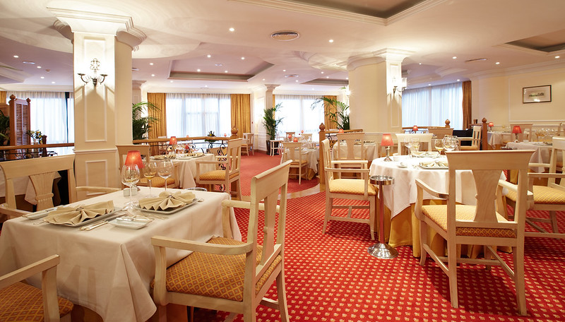 Chef spills the beans on what to look for in all restaurants while ...