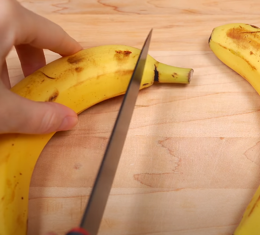 Woman Shows How To Make Heavenly Upside Down Banana Cake