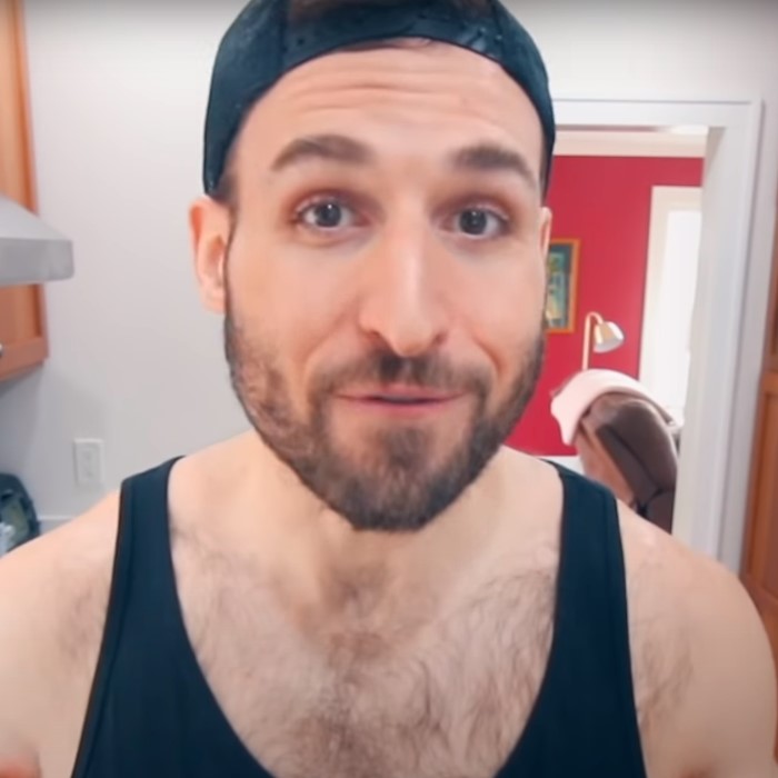 Expert shares 17 of the best low-carb snacks you can find at Walmart