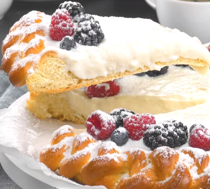 Grab a pot lid for the first step making this delicious pastry