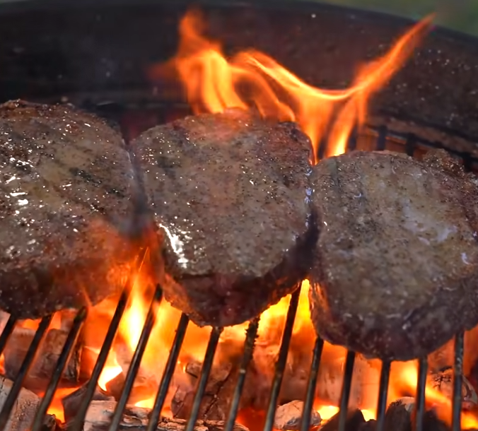 Man puts baking soda on $1 steak and end result was more than he ...