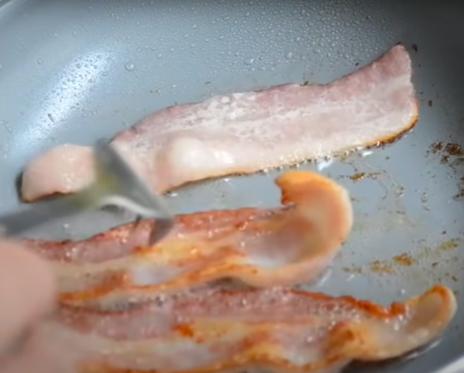 Chef Shows How To Cook The Perfect Bacon Every Time