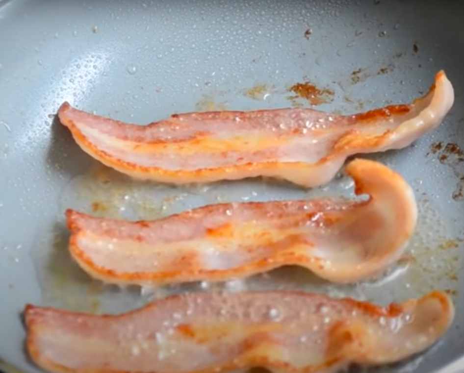 Chef Shows How To Cook The Perfect Bacon Every Time