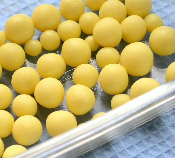 Make your own trending 'Chocolate Bubble' using only 3 ingredients