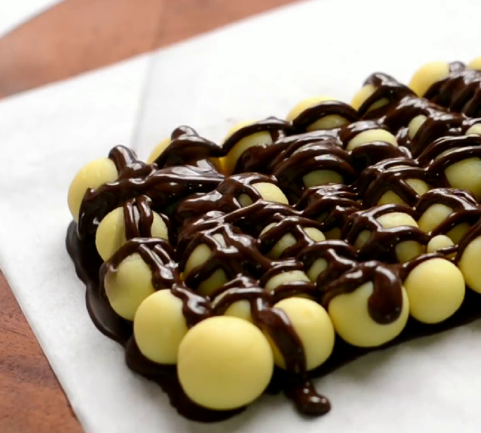 Make your own trending 'Chocolate Bubble' using only 3 ingredients