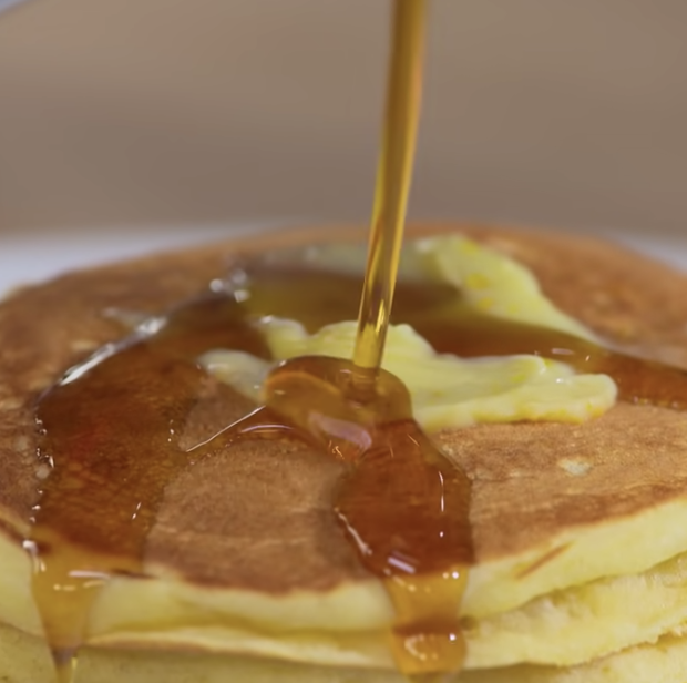 Pro chef shares the secret to make perfect fluffy pancakes every time