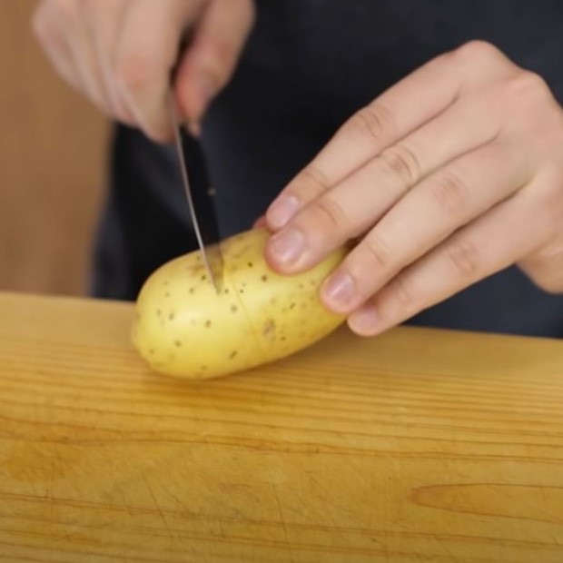 Video of brilliant potato-peeling hack goes viral