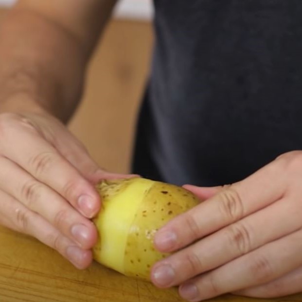 Video of brilliant potato-peeling hack goes viral
