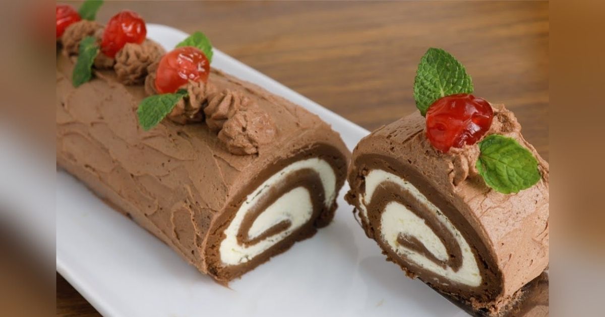 Woman shares recipe for the yummiest 10-minute yule log cake