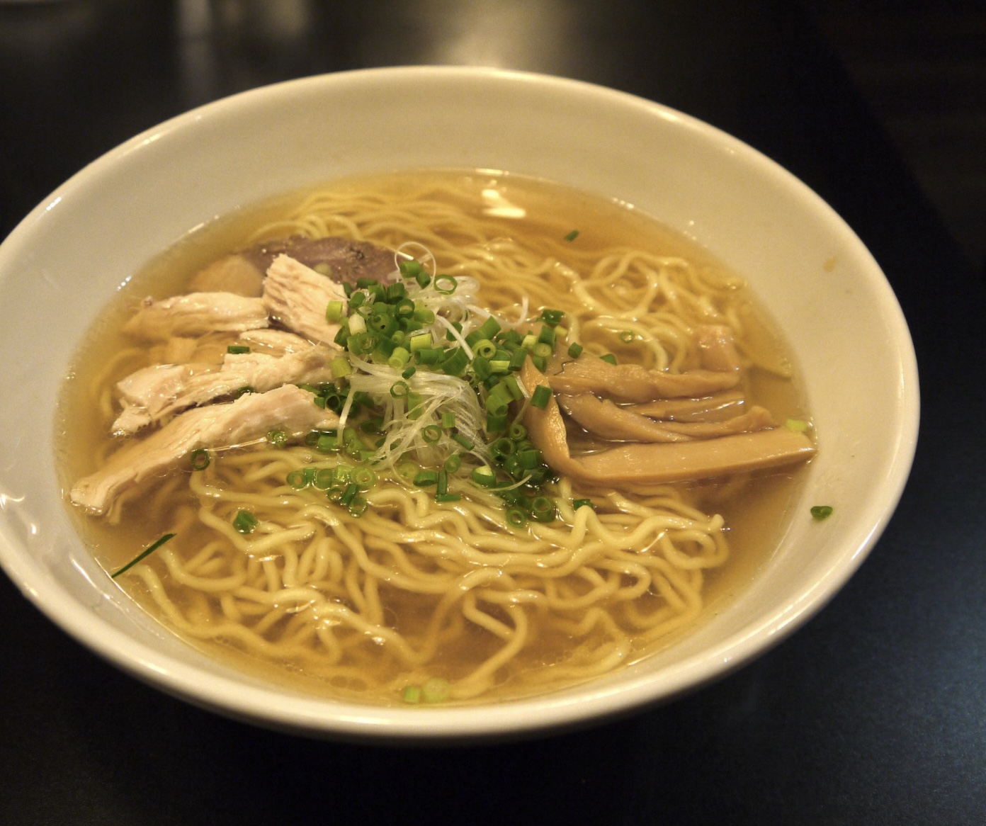 Man uses ramen to turn into a flavorful breakfast that’s packed with flavor