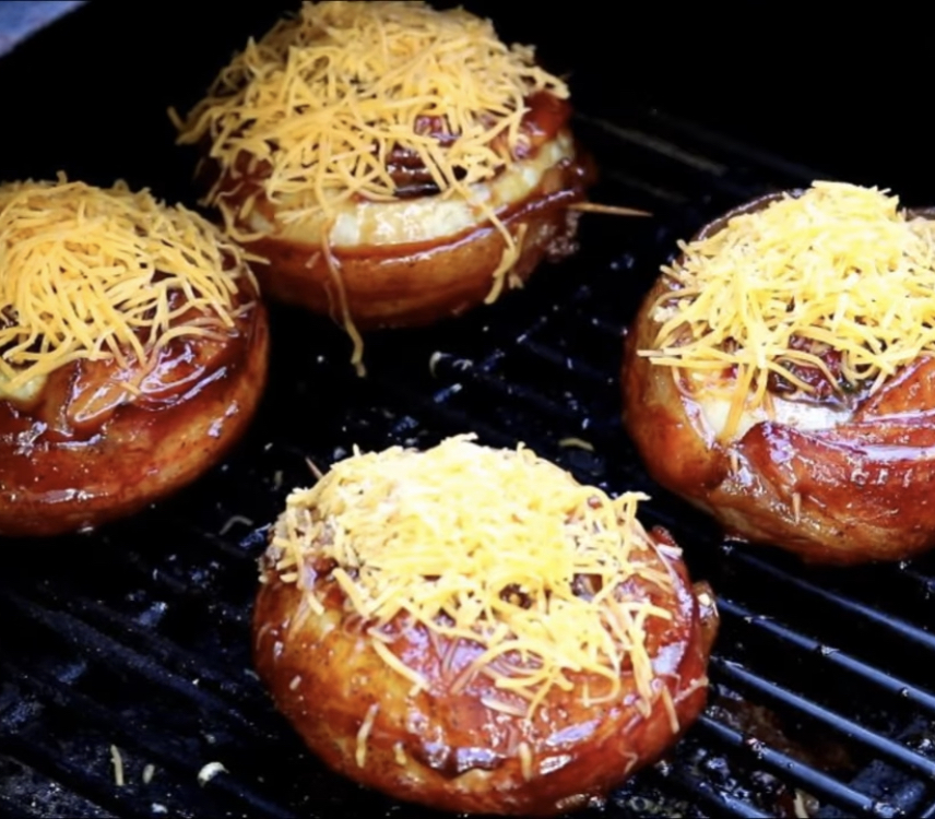 Mouthwatering recipe for bacon-wrapped stuffed onion bombs