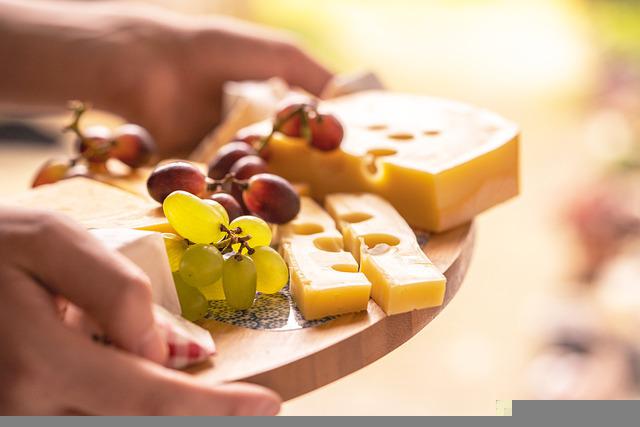 Adorable ‘Nanna’ shares her favorite way to keep her cheese fresh for ...