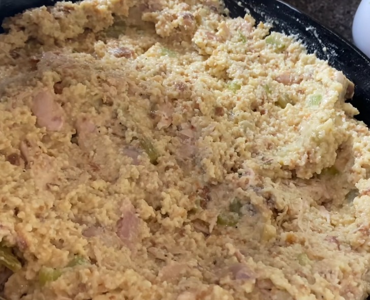 Recipe for southern cornbread chicken and dressing